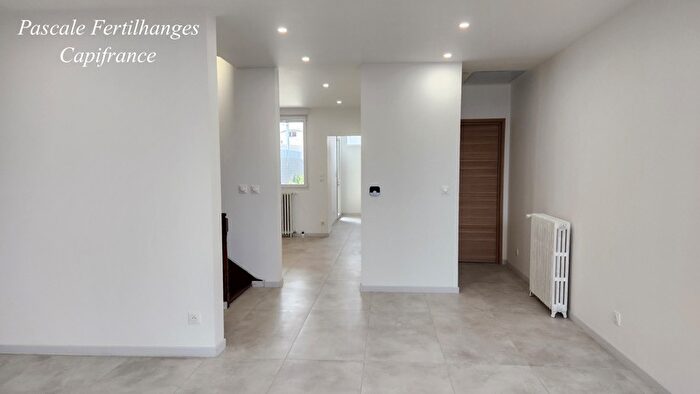 Maison à vendre - Agen, Les Pins, Henri Barbusse - 6 pièces - 4 chambres