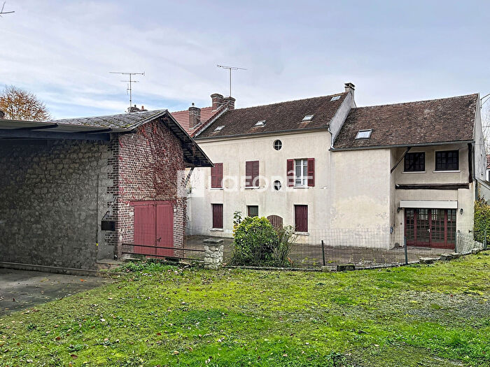 Maison à vendre - Luzarches - 9 pièces - 7 chambres