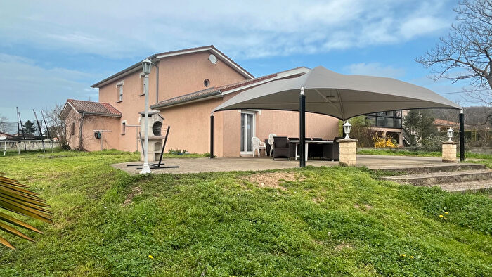 Maison à vendre - Saint-Clair-du-Rhône - 7 pièces - 6 chambres