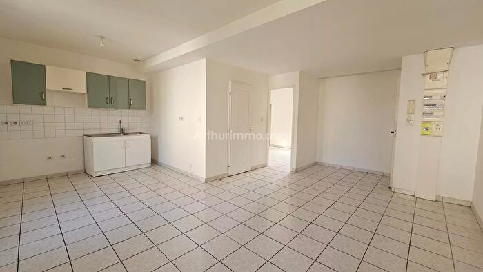 Appartement à vendre - Morestel - 2 pièces - 1 chambre