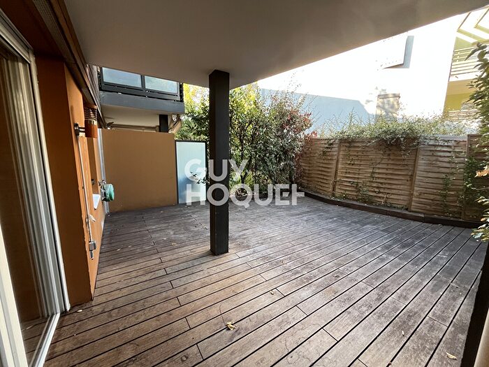 Vaulx-en-Velin, Village : Appartement 3 pièces à vendre