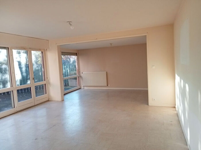 Appartement à louer - Mâcon, Flacé, Liberté - 3 pièces - 1 chambre