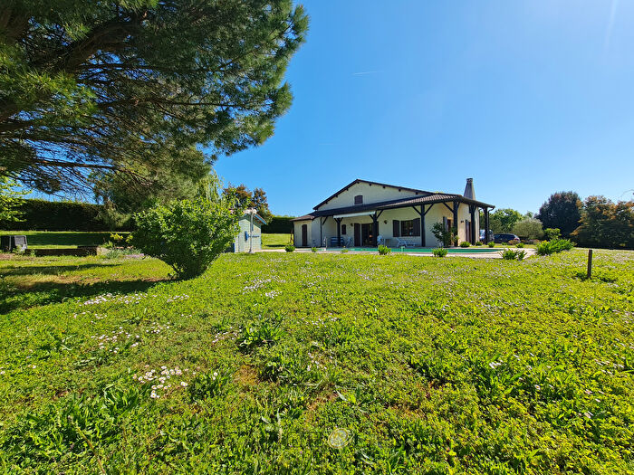 Maison à vendre - Labretonie - 6 pièces - 3 chambres