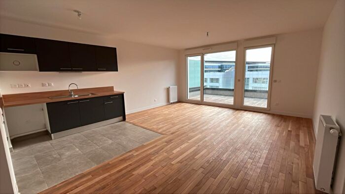 Colombes, Charles de Gaulle : Appartement 4 pièces à louer