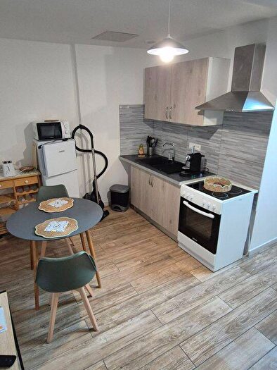 Appartement 1 pièce à Nantua, à louer
