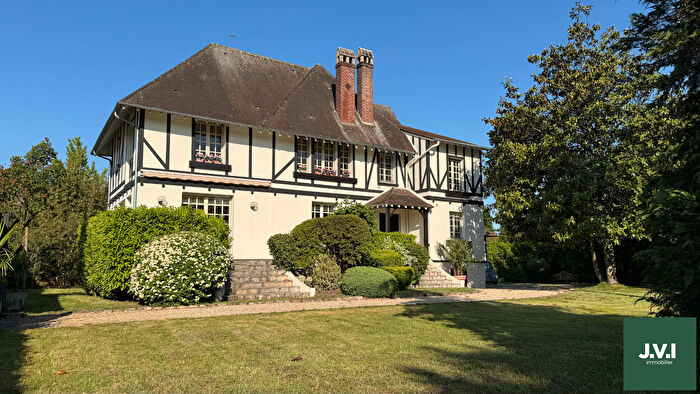 Maison 10 pièces à Enghien-les-Bains, à vendre