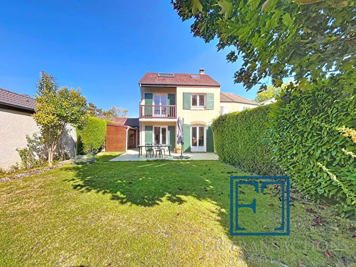 Maison à vendre - Guyancourt, Les Garennes - 7 pièces - 4 chambres