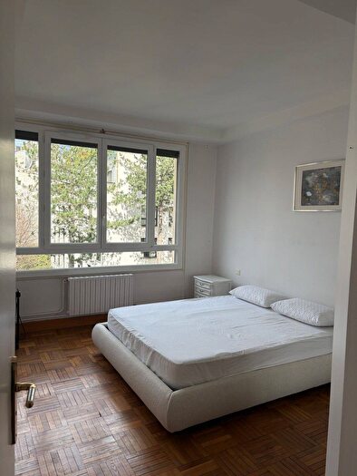 Appartement à louer - Chaillot, Paris ème arrondissement - 3 pièces - 2 chambres