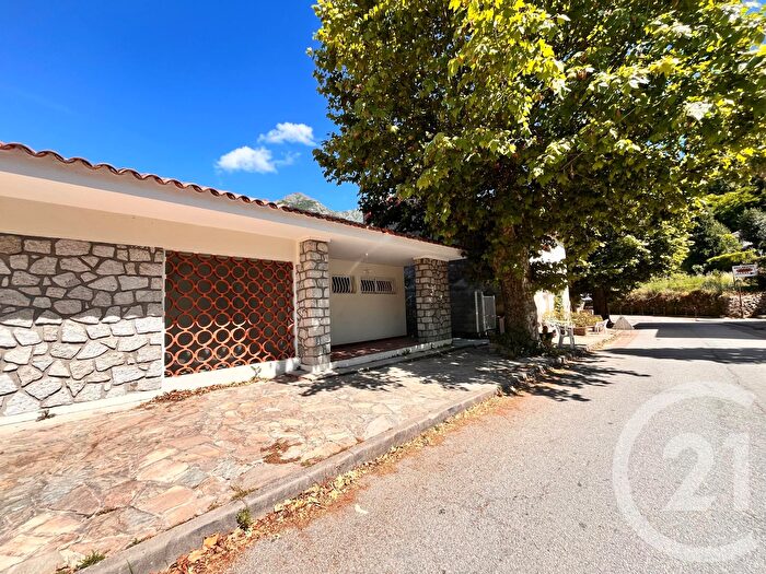 Maison à louer - Bocognano - 6 pièces - 5 chambres