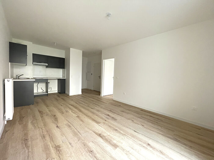 Appartement à louer - Senlis, Centre-ville - 2 pièces - 1 chambre