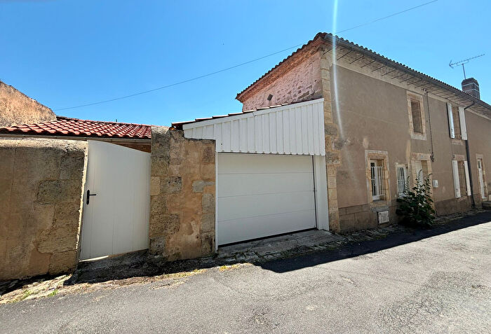 Maison 3 pièces à louer à Sauveterre-de-Guyenne