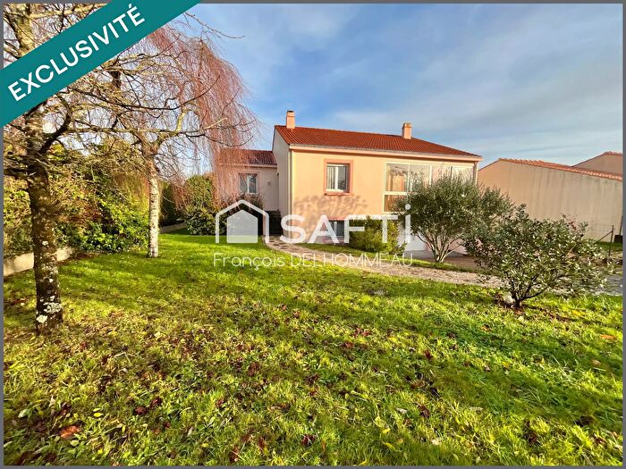 Maison à vendre - La Genétouze, La Génétouze - 7 pièces - 6 chambres