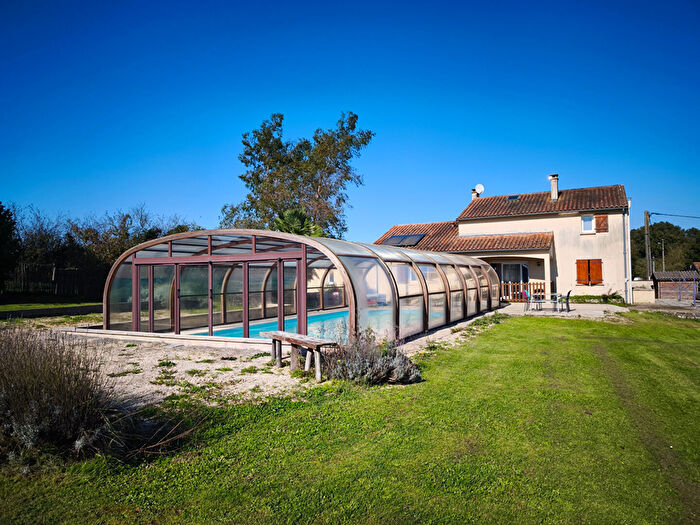 Maison à vendre - Chaunay - 5 pièces - 4 chambres