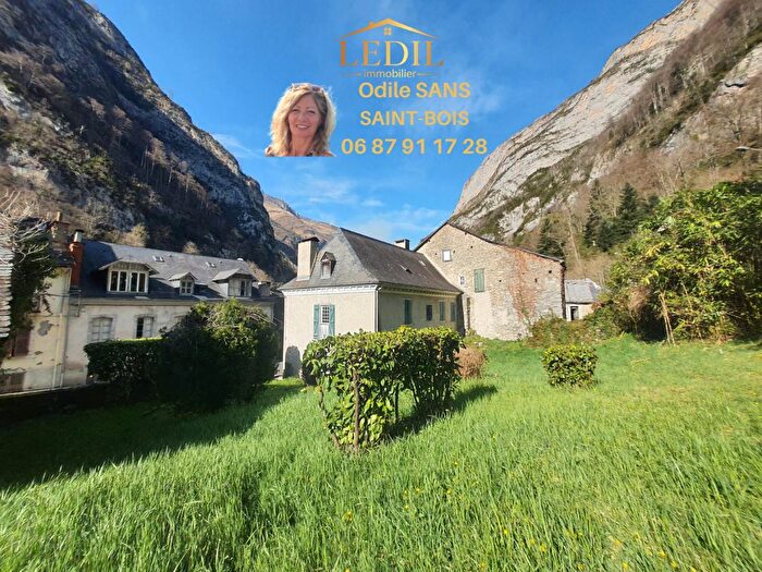 Maison à vendre - Laruns - 8 pièces - 7 chambres