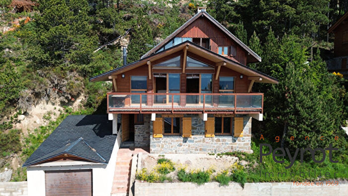 Maison à vendre - Les Angles - 7 pièces - 6 chambres