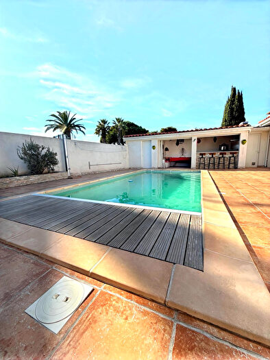 Maison à vendre - Saint-Cyprien, Village, Zone dActivité - 5 pièces - 4 chambres