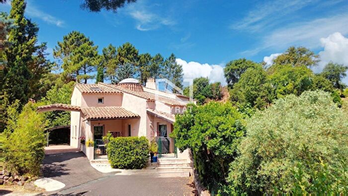 Maison à vendre - Montauroux - 7 pièces - 4 chambres