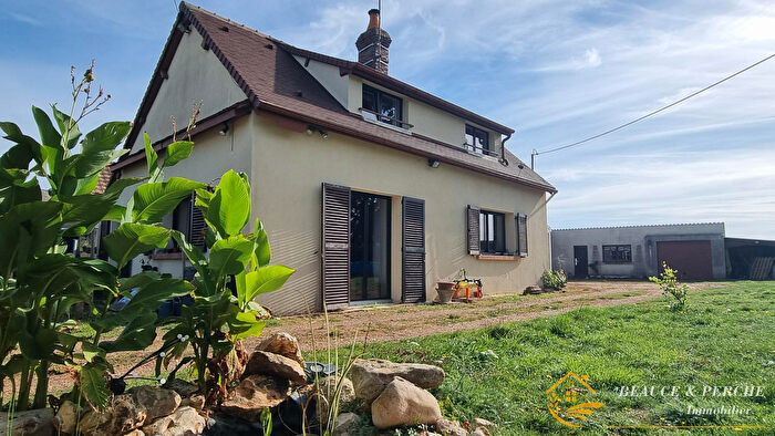 Maison 4 pièces à Illiers-Combray, à vendre