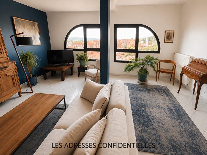 Appartement 5 pièces à Villefranche-sur-Saône, Centre-ville, à vendre