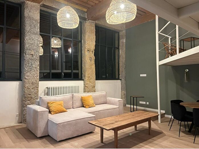 Appartement à louer - Lyon e , Croix Rousse Est - 4 pièces - 3 chambres