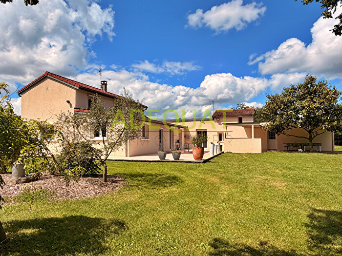 Diémoz : Maison 8 pièces à vendre