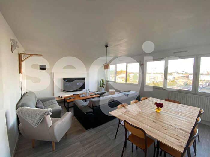 Appartement à louer - Amiens, Saint-Germain les Halles - 3 pièces - 2 chambres