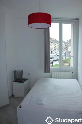 Centre Ville-Petit Margny, Compiègne : Appartement 1 pièce à louer
