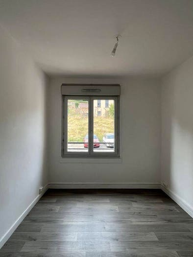 Condrieu : Appartement 5 pièces à louer