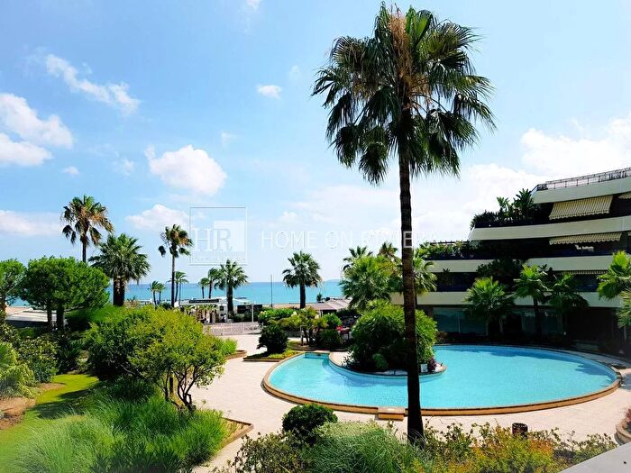 Appartement à vendre - Saint-Laurent-du-Var, Tuilière, Sainte-Petronille, Les Crottes, Tour, Iscles - 3 pièces