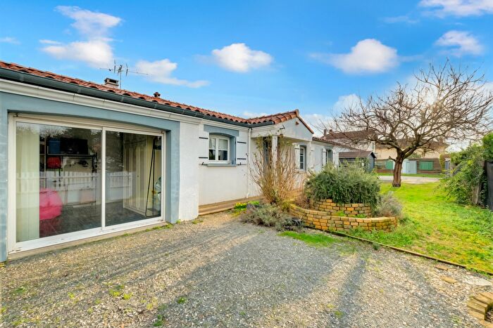 Maison 6 pièces à vendre - Saint-Sulpice-la-Pointe
