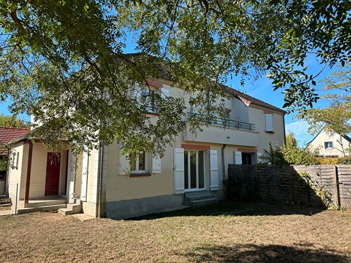 Maison 3 pièces à Orléans, Soleil Levant, Champ de Mars, à vendre