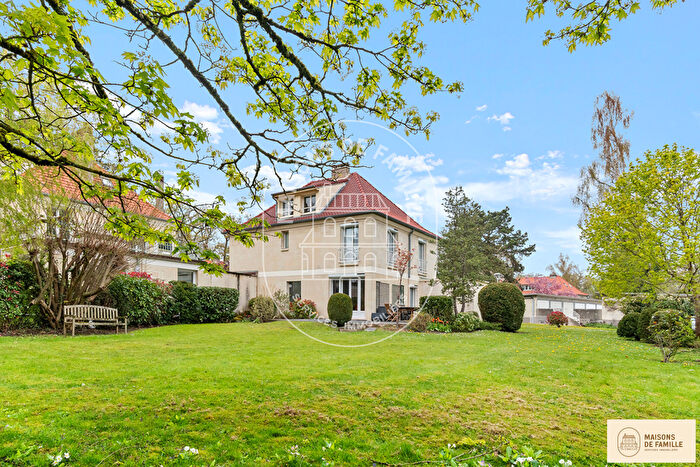 La Celle-Saint-Cloud, Domaine Saint-François dAssise : Maison 8 pièces à vendre