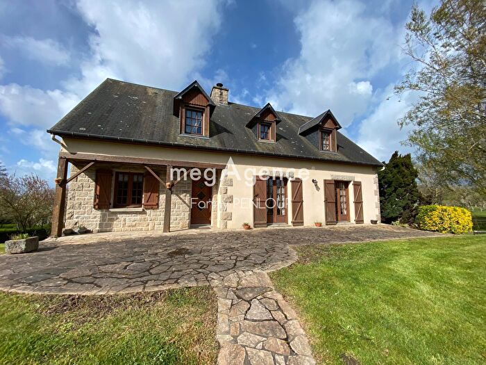 Maison 7 pièces à vendre à Le Val-Saint-Père