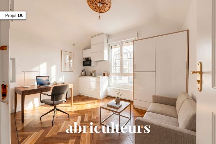 Maison à vendre - Vélizy-Villacoublay, Le Village - 8 pièces - 8 chambres