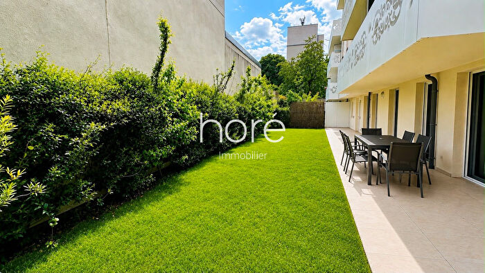 Appartement 4 pièces à vendre à Courbevoie, Faubourg de l'Arche