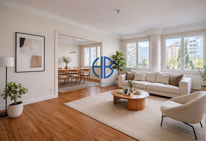 Appartement à vendre - Grenoble, La Capuche, Grands Boulevards - 3 pièces - 2 chambres