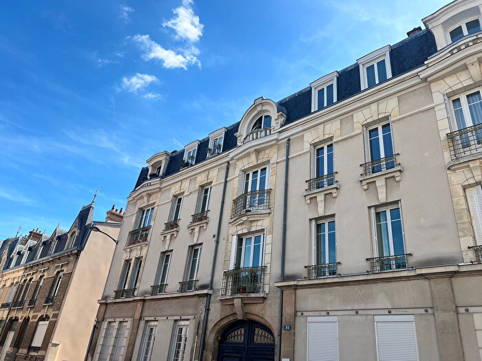 Reims, Centre-ville : Appartement 5 pièces à vendre