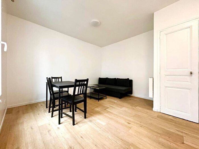 Maison à louer - Le Centre Ville, Villiers-sur-Marne - 3 pièces - 2 chambres