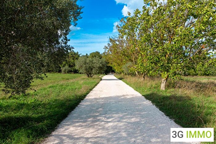 Maison à vendre - Aix-en-Provence, Puyricard, Célony - 20 pièces - 8 chambres