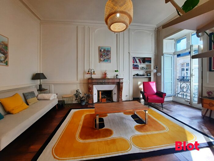 Quartiers Centre, Centre-ville : Appartement 4 pièces à vendre