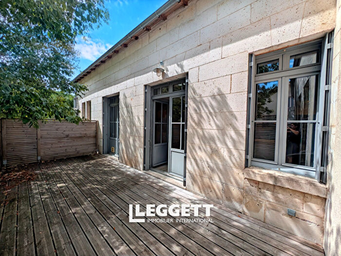 Barbezieux-Saint-Hilaire : Maison 7 pièces à vendre