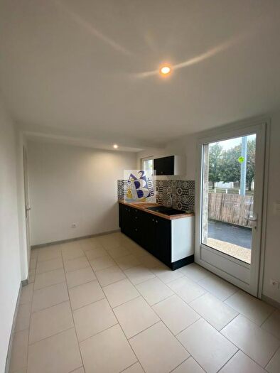 Appartement à louer - Angoulême, La Madeleine - 1 pièce