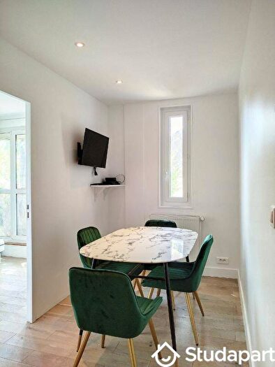 Appartement 1 pièce à louer - Reste des Chenes-Le Ponceau, Cergy