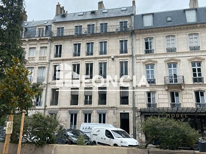 Centre, Chapelle des Buis, Besançon - Appartement 5 pièces à louer
