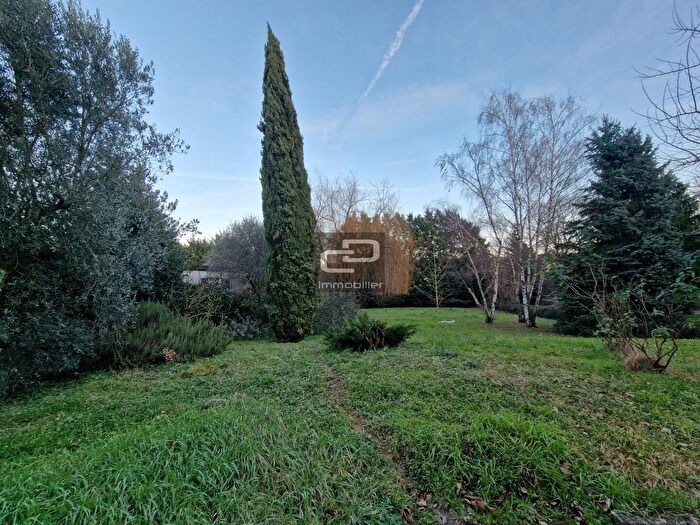 Maison à louer - Albigny-sur-Saône - 4 pièces - 3 chambres