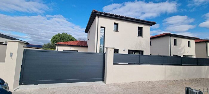 Maison 5 pièces à Ambérieux, à louer
