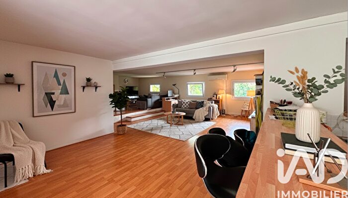 Appartement à vendre - Aubenas, Pont dAubenas - 5 pièces - 3 chambres