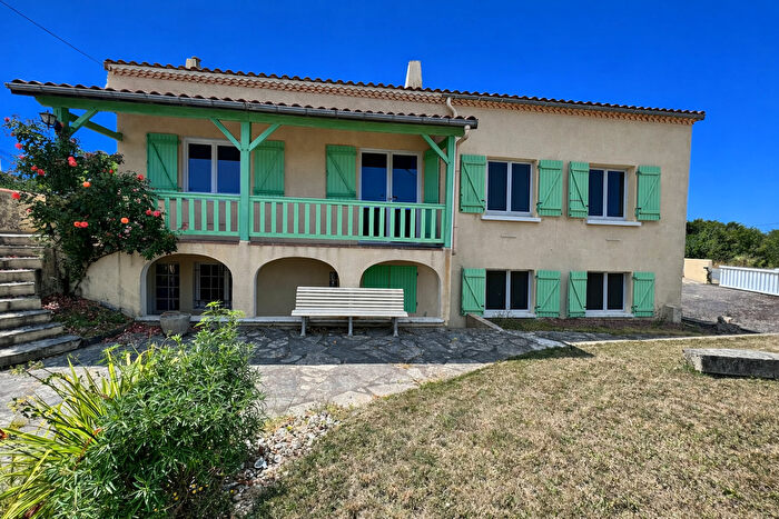 Maison à vendre - Luché-Thouarsais - 6 pièces - 2 chambres