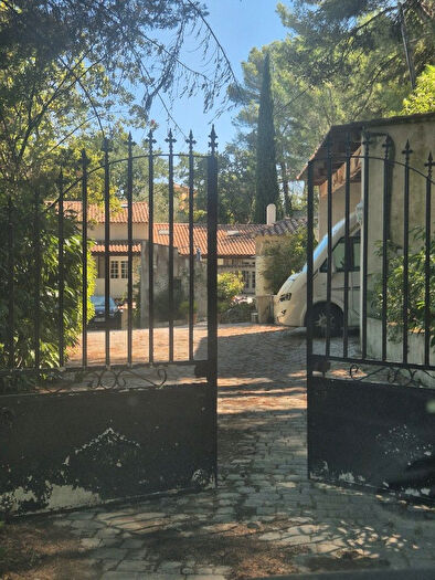 Cadolive : Maison 10 pièces à vendre