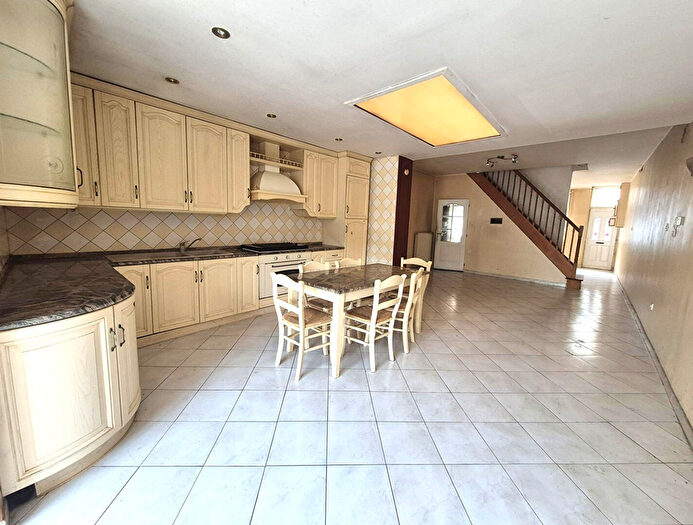 Maison 5 pièces à Denain, Centre-ville, à vendre